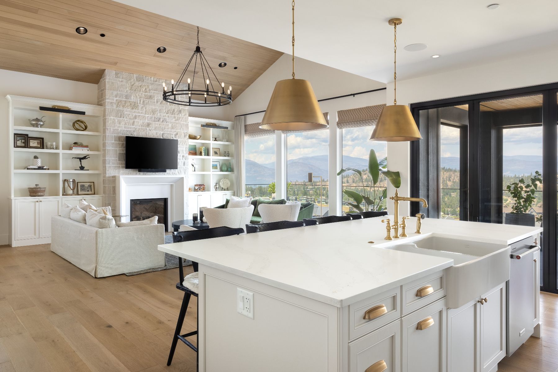 Norelco Cabinets I Everlasting Ever