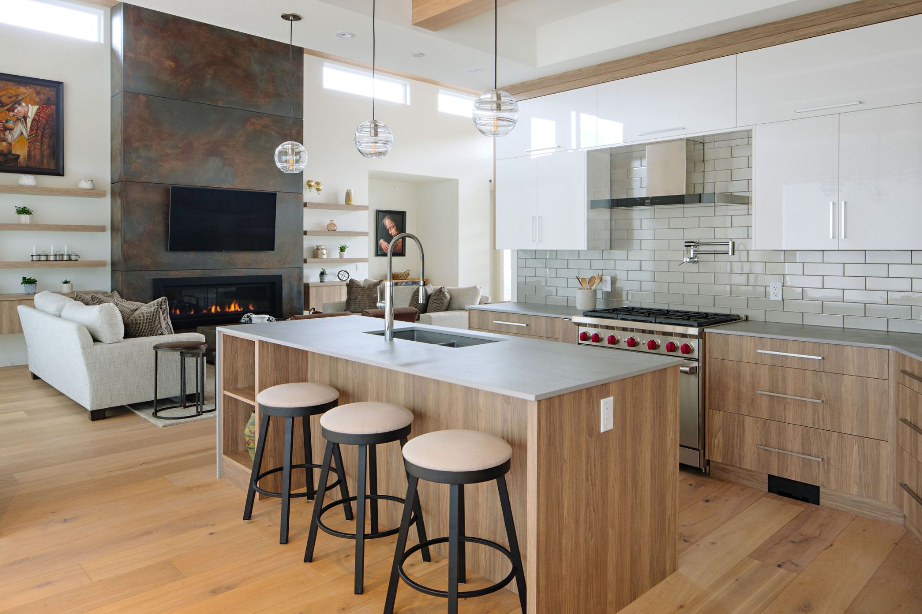 Norelco Cabinets | Butternut Taupe
